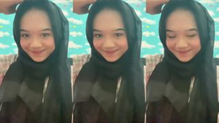 Bokep Sicantik Sange Berat Tak Tertahankan - DuniaBokep